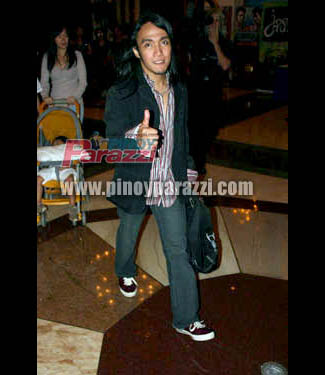 Arnel Pineda, may biopic na! - Boy Abunda - Pinoy Parazzi