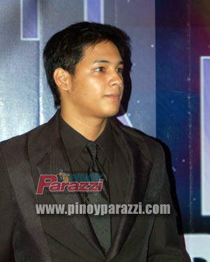 Felix Roco, napaiyak nang paghubarin ng direktor - Archie de Calma ...