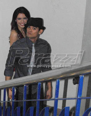 Dahil kay Krissa Mae Arrieta: JayR, gumawa ng eksena sa GMA Artist Center! - Archie de Calma ...