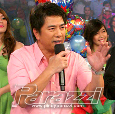 Willie, Balik-Wowowee: 2 co-host, aalis? - Pinoy Parazzi