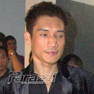 James Yap, walang isang salita! - Pinoy Parazzi