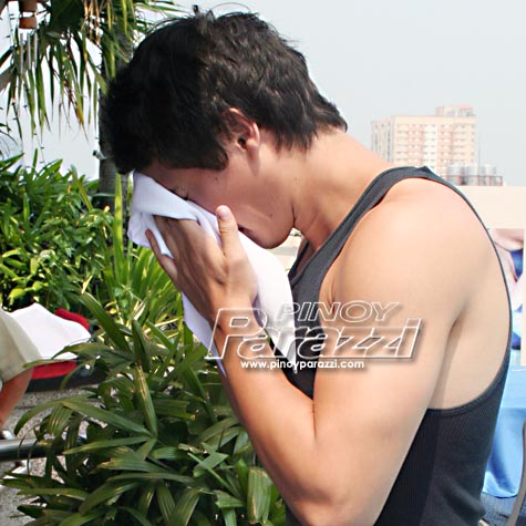 Matteo, nagtatago - Pinoy Parazzi