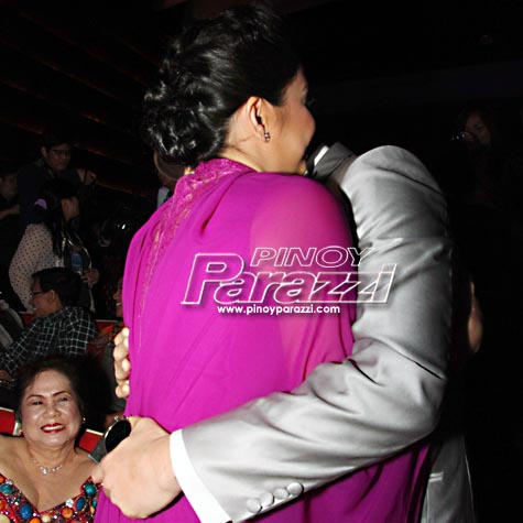 Robin & Mariel does the ‘PDA Couple’ - Pinoy Parazzi