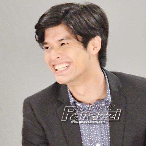 Smile ka rin! - Pinoy Parazzi