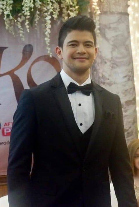 Rayver Cruz, hindi asiwa katrabaho ang future mother-in-law na si ... Rayver Cruz, hindi asiwa katrabaho ang future mother-in-law na si ...