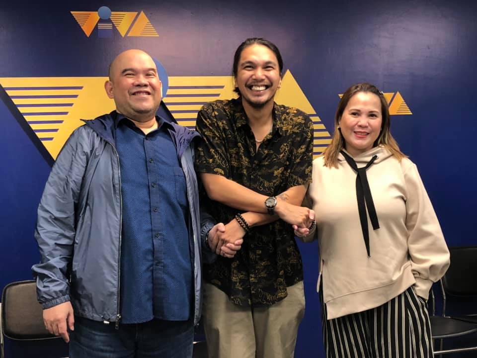 Benj Manalo pumirma ng management at movie contract sa Viva - Pinoy Parazzi