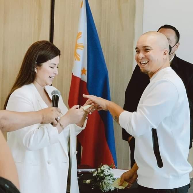 Angel Locsin at Neil Arce nagpakasal na sa Taguig - Pinoy Parazzi
