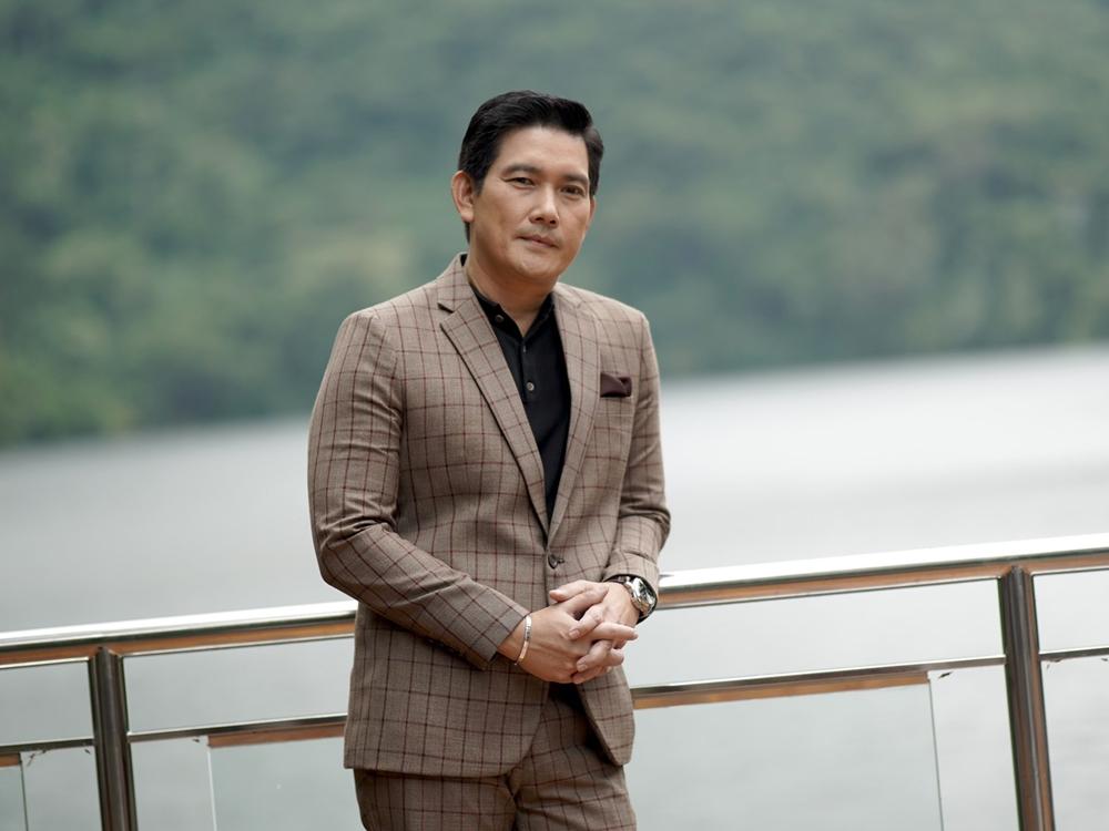 Things You Didn't Know About Richard Yap - Pinoy Parazzi