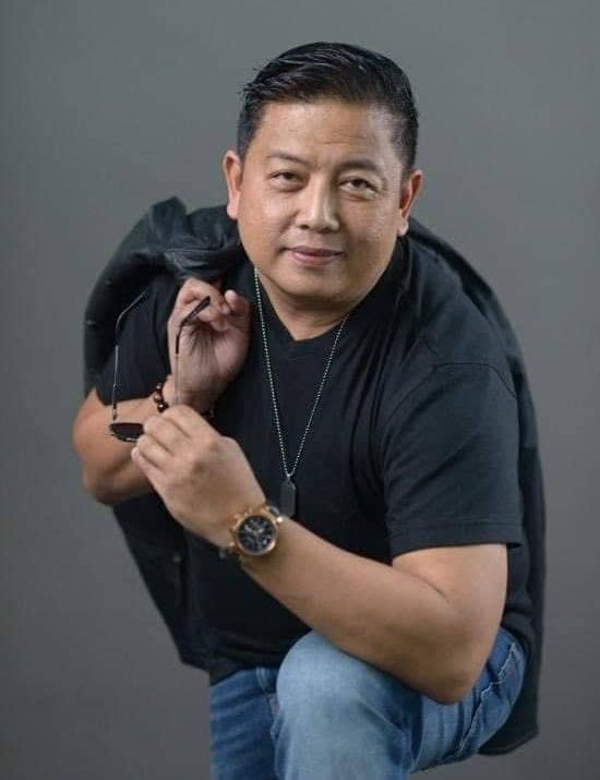 Mga komposisyon ni Vehnee Saturno, kinanta ng ‘Singing Captain’ - Pinoy ...